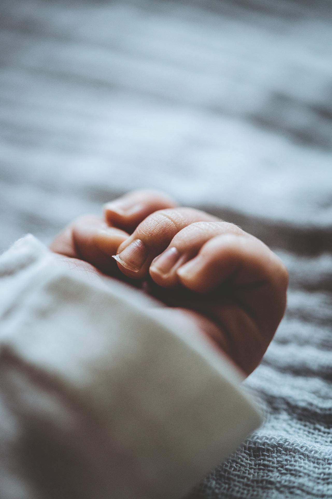 How To File Baby Nails - FoodLicco